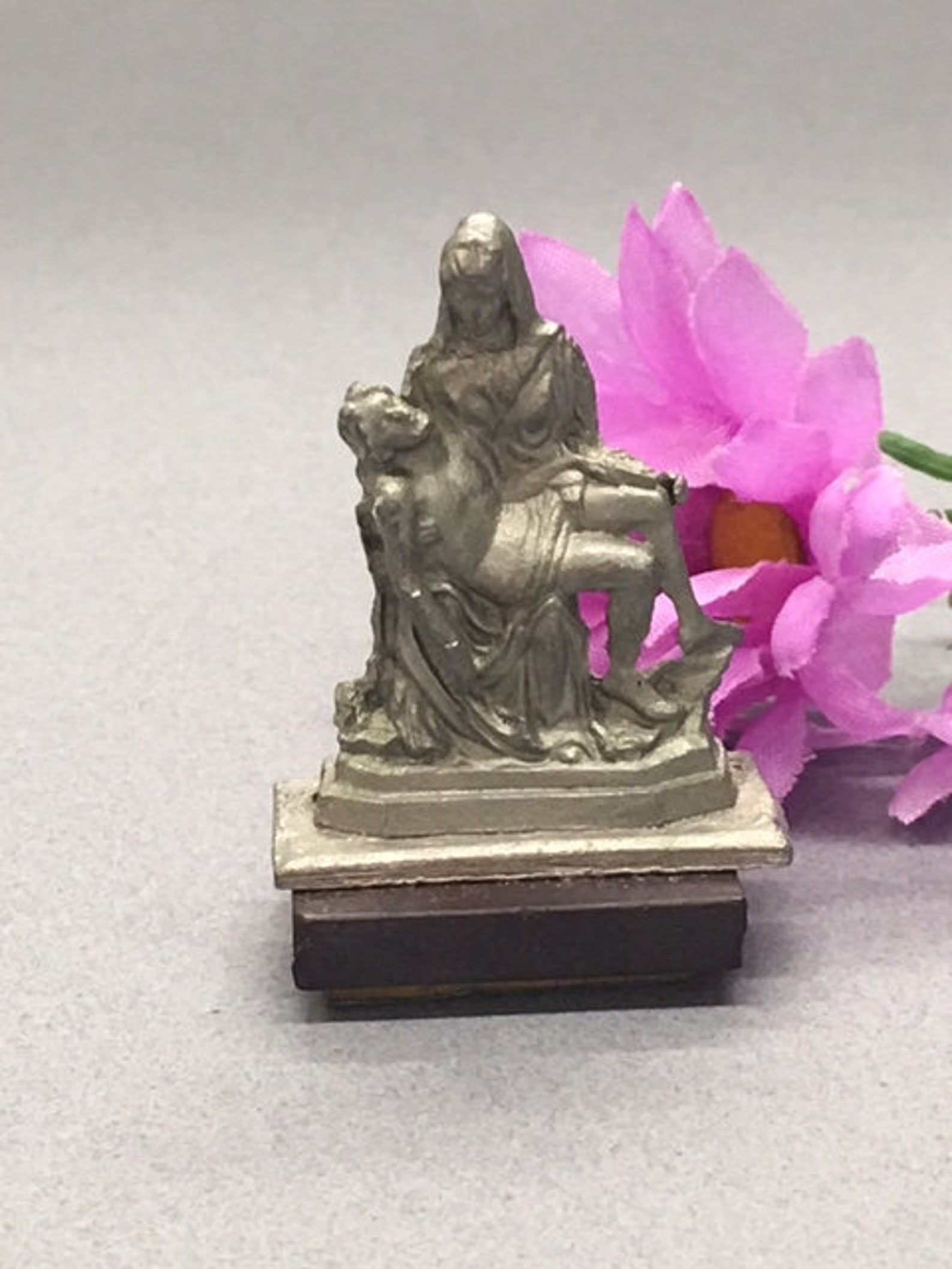 Pieta Figurine Statue Pewter Christ Sculpture Vintage Catholic - Etsy