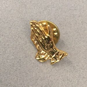 Praying Hands Brooch Lapel Pin Prayer Thanks Gold Tone Vintage ...