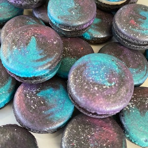 Galaxy and Alien Macarons - Etsy