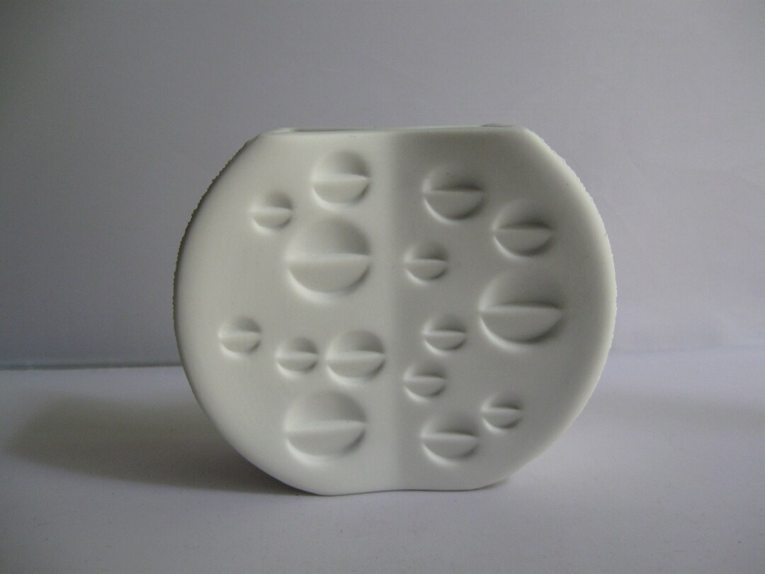 Thomas Germany (rosenthal). Small Porcelain Vase. Design: Hans Theo ...