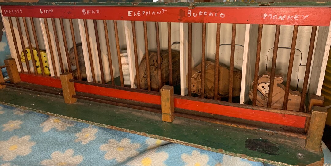 Large Folk Art Circus Wood Barn Enclosure Schoenhut Type Display W ...