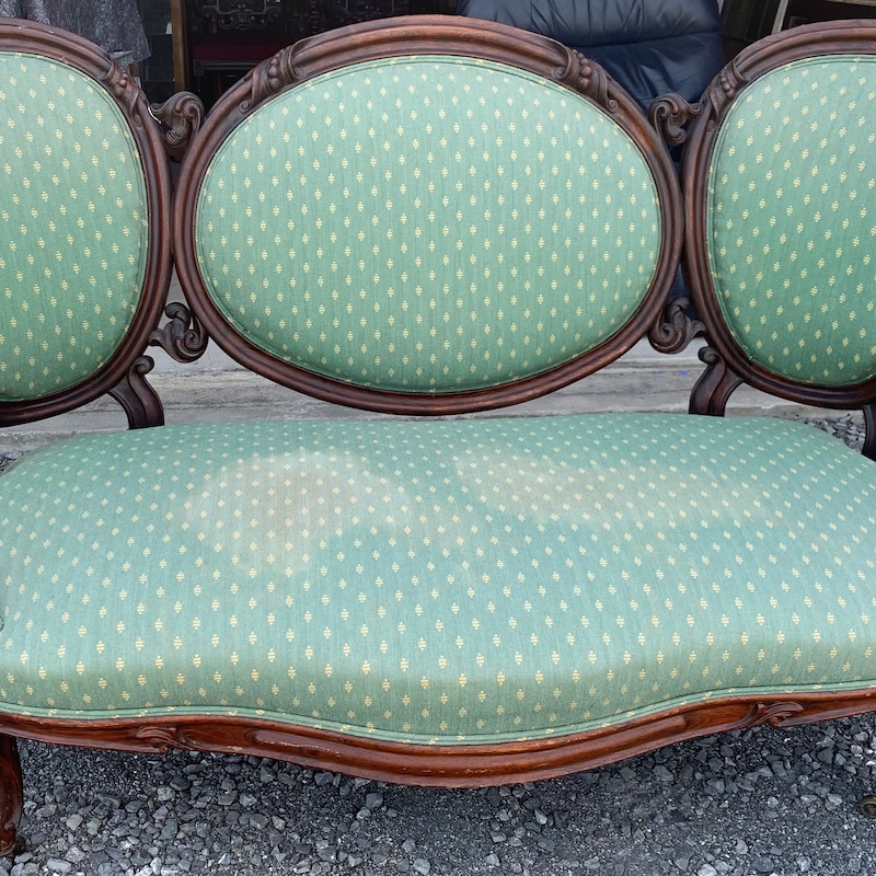 Antique Settee - Etsy