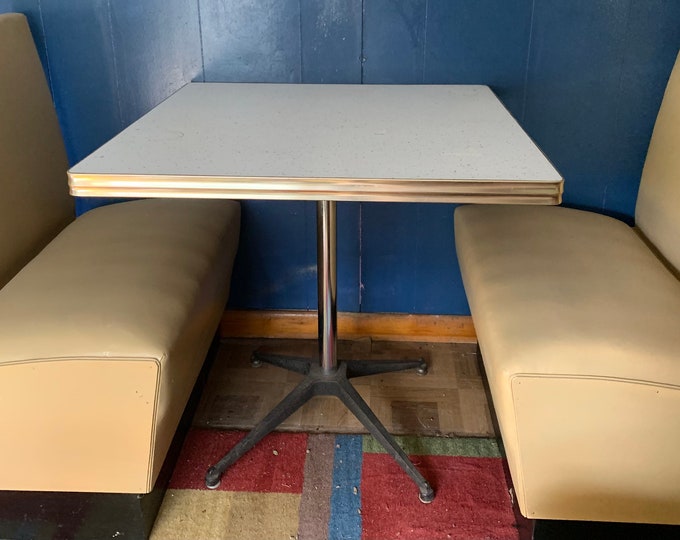 Nostalgic Diner Restaurant Booth 1950s ~ Kitchen Basement Shop Game ...