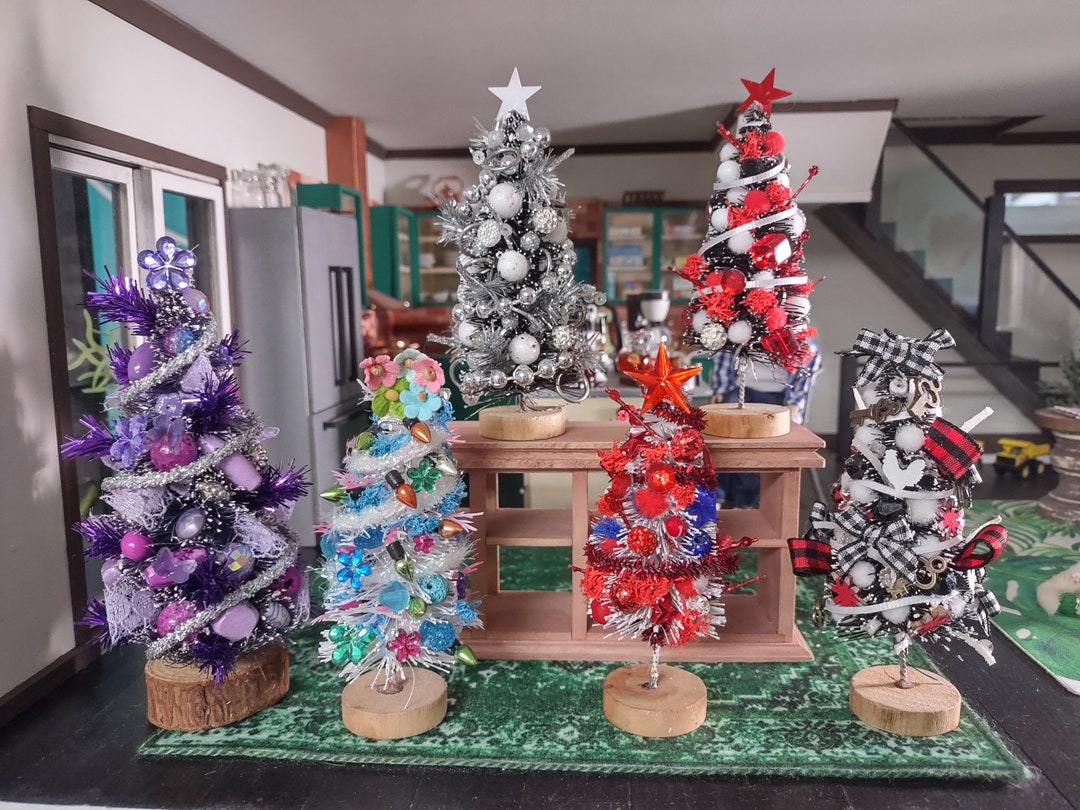 Dollhouse 1 12 Scale Christmas Trees Fully Decorated Medium Sized - Etsy