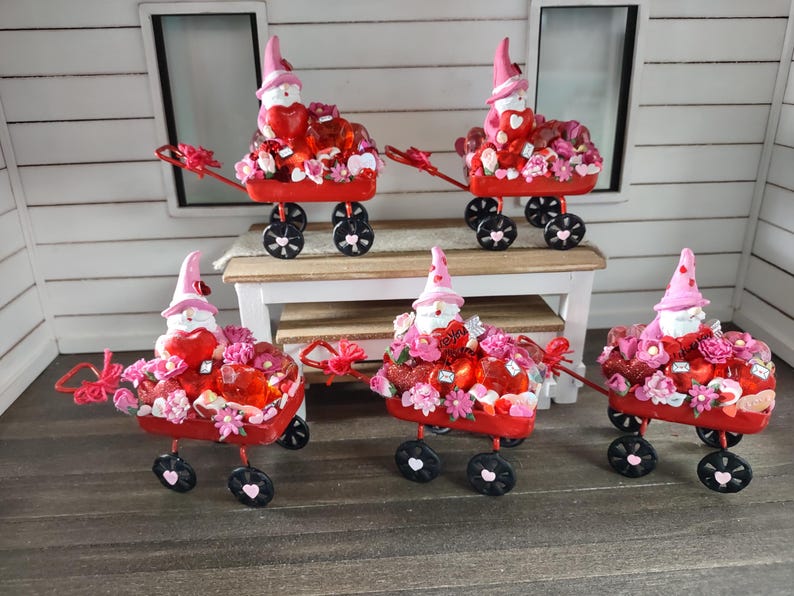 Dollhouse 1/12 Scale Valentine's Wagons - Etsy