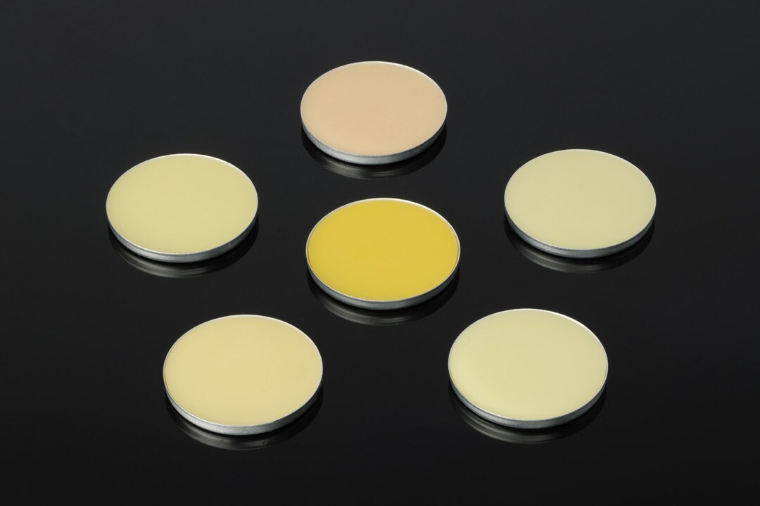 Vanilla Solid Perfume Disc: Beeswax Jojoba Oil Blend - Etsy