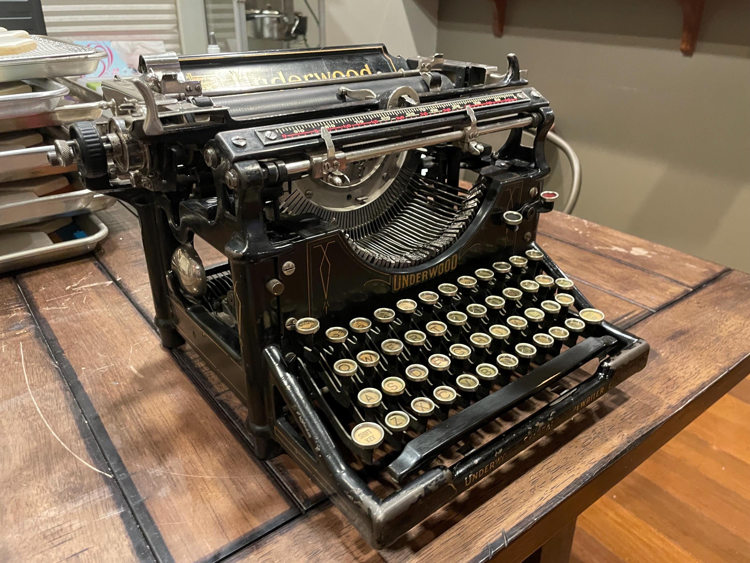 1925 Underwood Typewriter No. 5 - Phenomenal Condition. All Keys Work ...