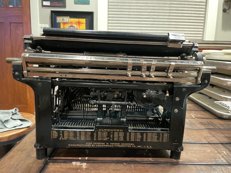1925 Underwood Typewriter No. 5 - Phenomenal Condition. All Keys Work ...