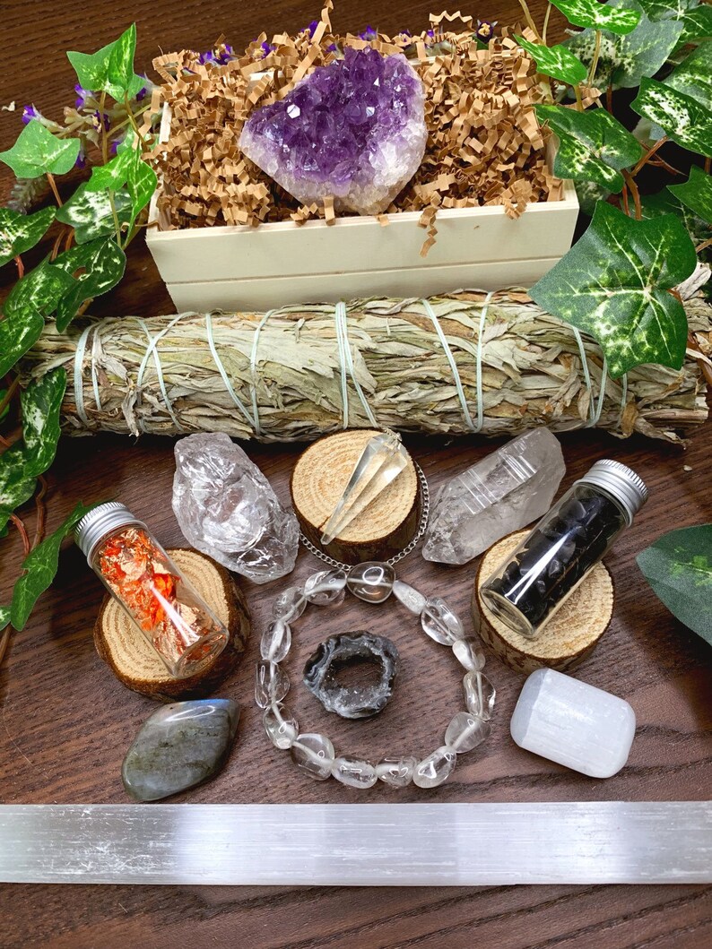 Meditation Crystal Gift Set Gemstone Sage Crystal Kit - Etsy