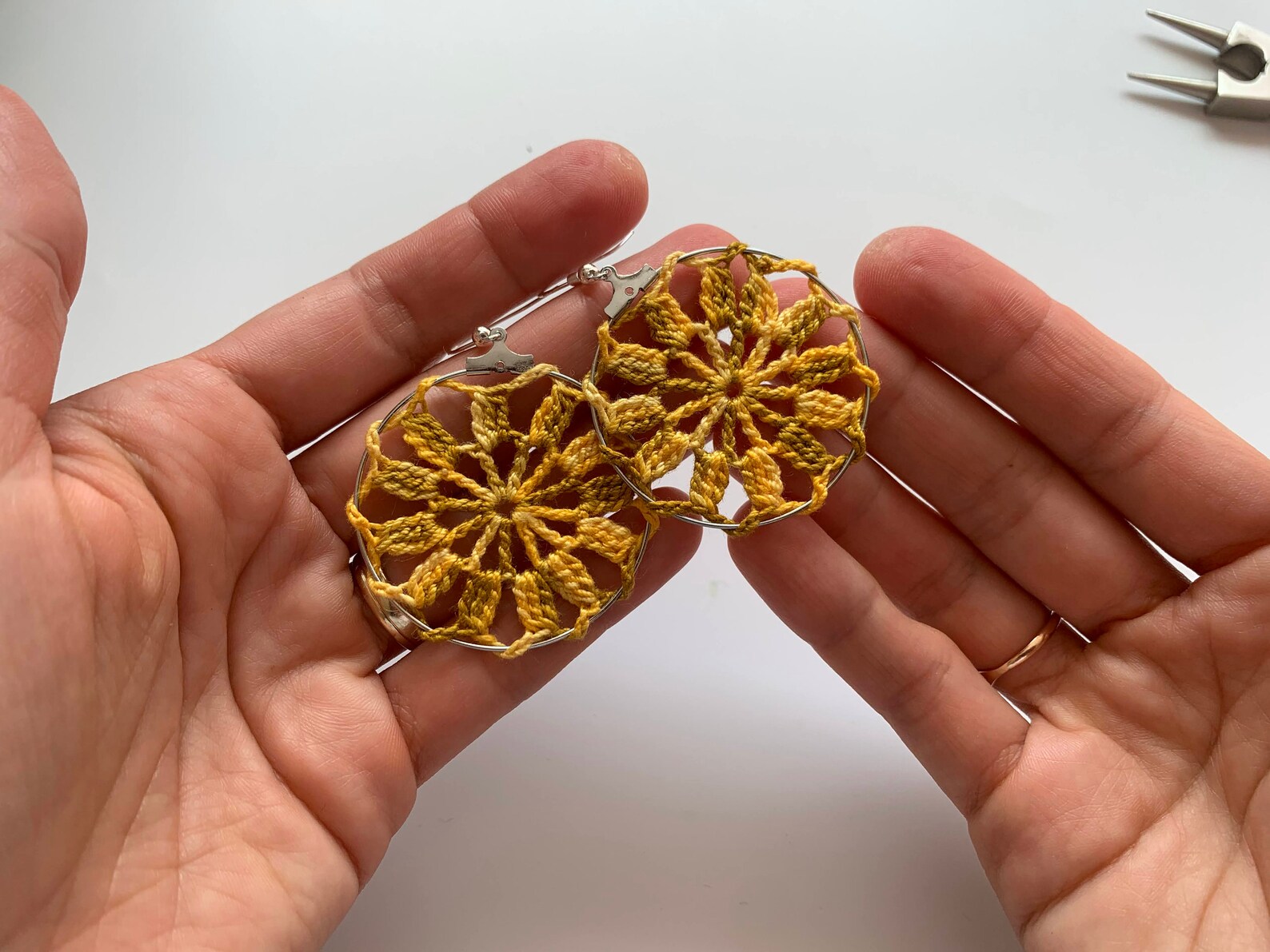 Scalable Crochet Pattern Crochet Hoop Earrings PDF Tutorial - Etsy