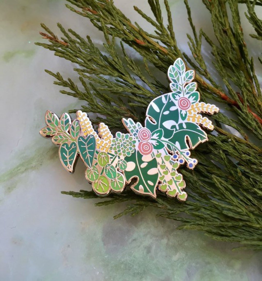 Wreath Pin | Plant Bunting Enamel Pin, Cold Weather Accessories ...