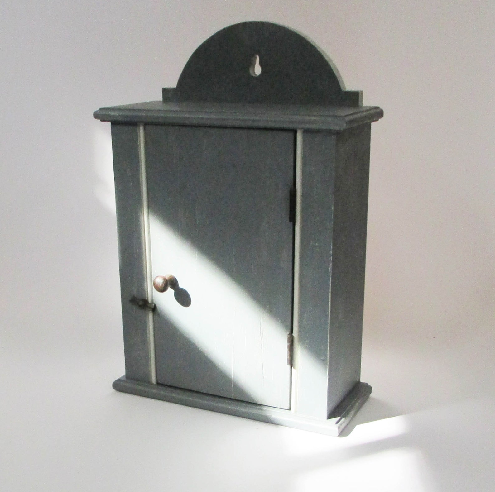 Shaker Round-top Wall Cabinets - Etsy