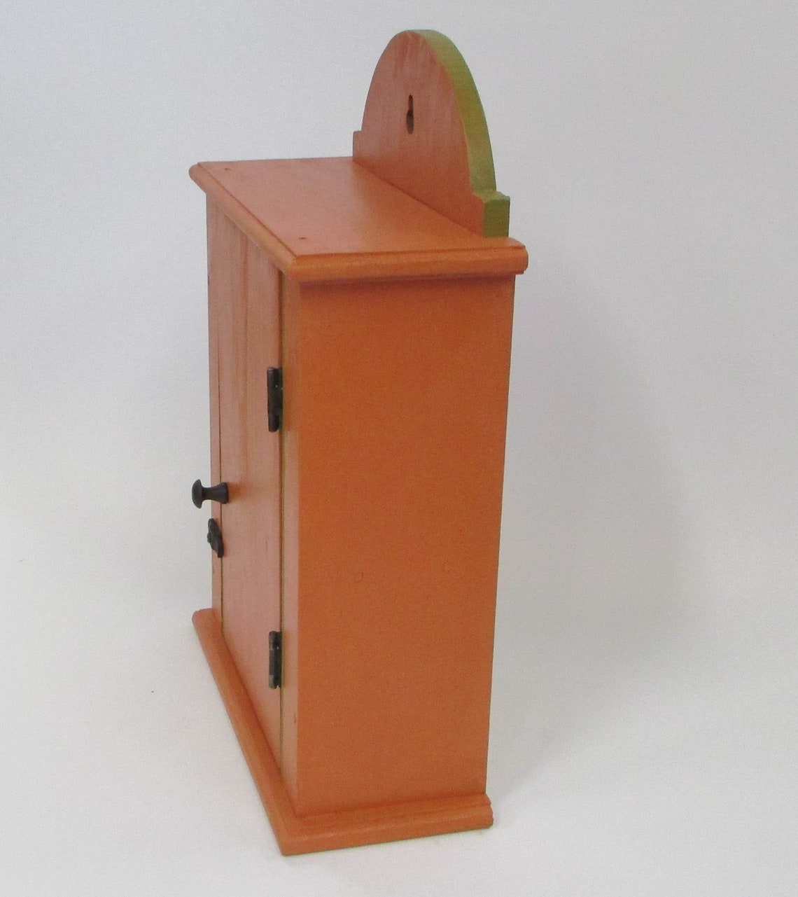 Shaker Round-top Wall Cabinets - Etsy