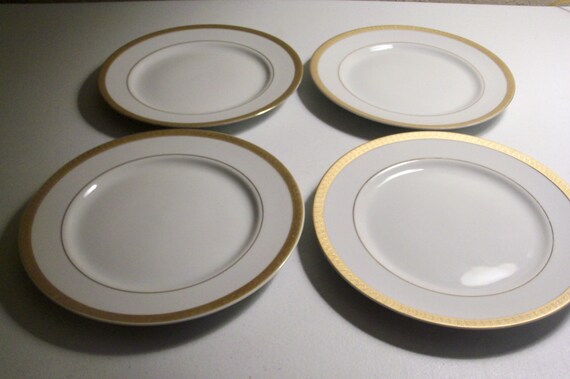 Gabbay Queen Victoria Set Of Four Dinner Plates | Etsy