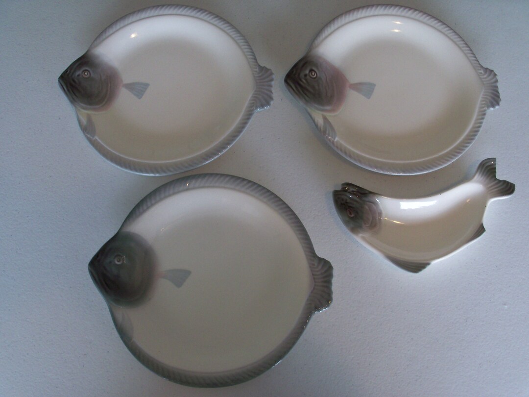 Fish Shaped Plates Set of Four Plates With an Antique Bee Hive Mark - Etsy