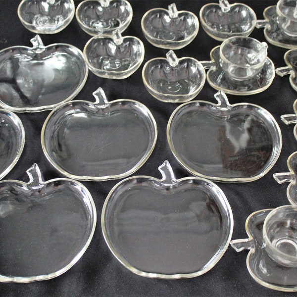 Apple Design Dinnerware Set - Etsy