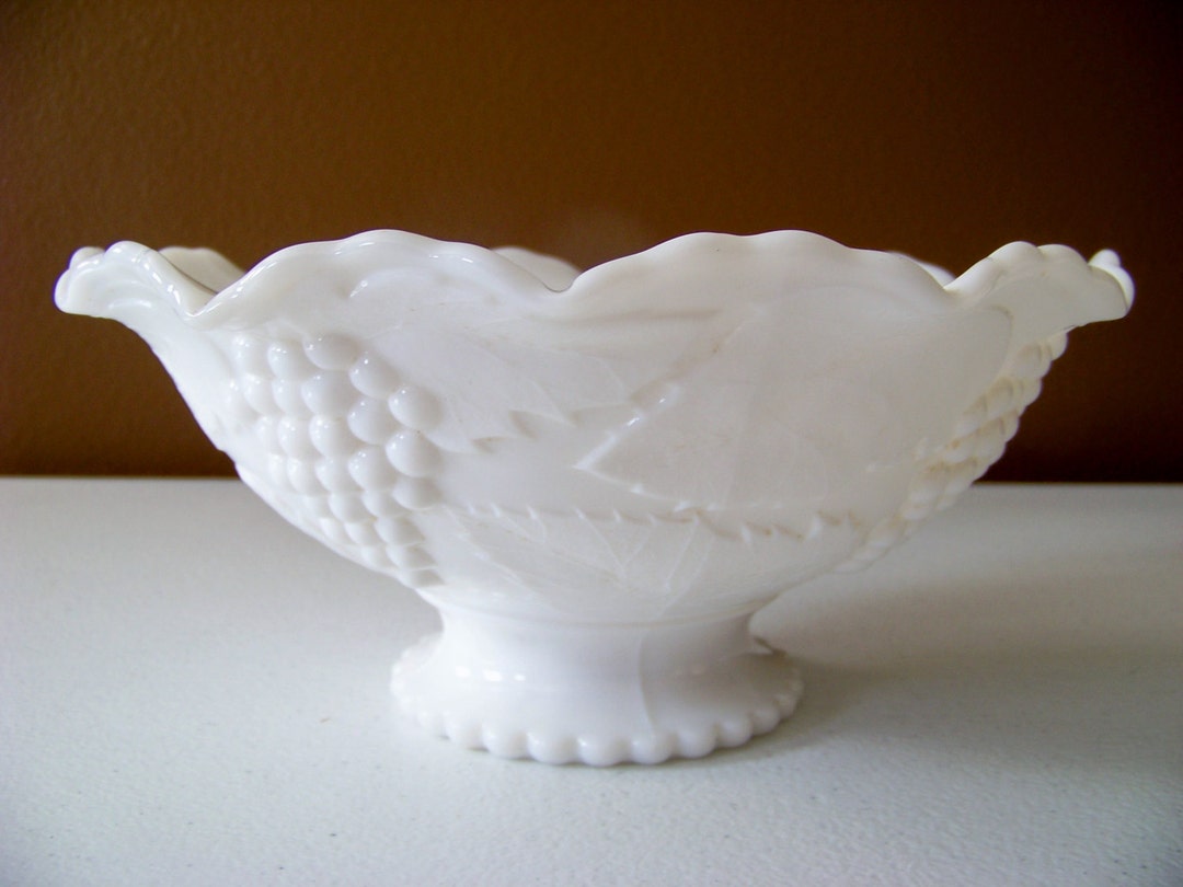 Smith Glass Crimped Round Milk Glass Serving Bowl Grape Design - Etsy