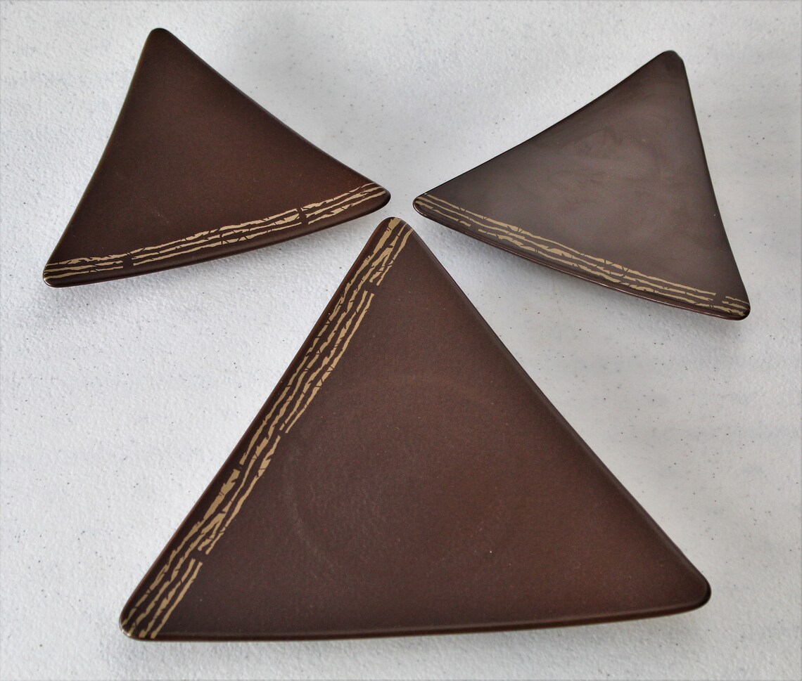 Dudson Tapa England Set of Three Triangle Plates - Etsy