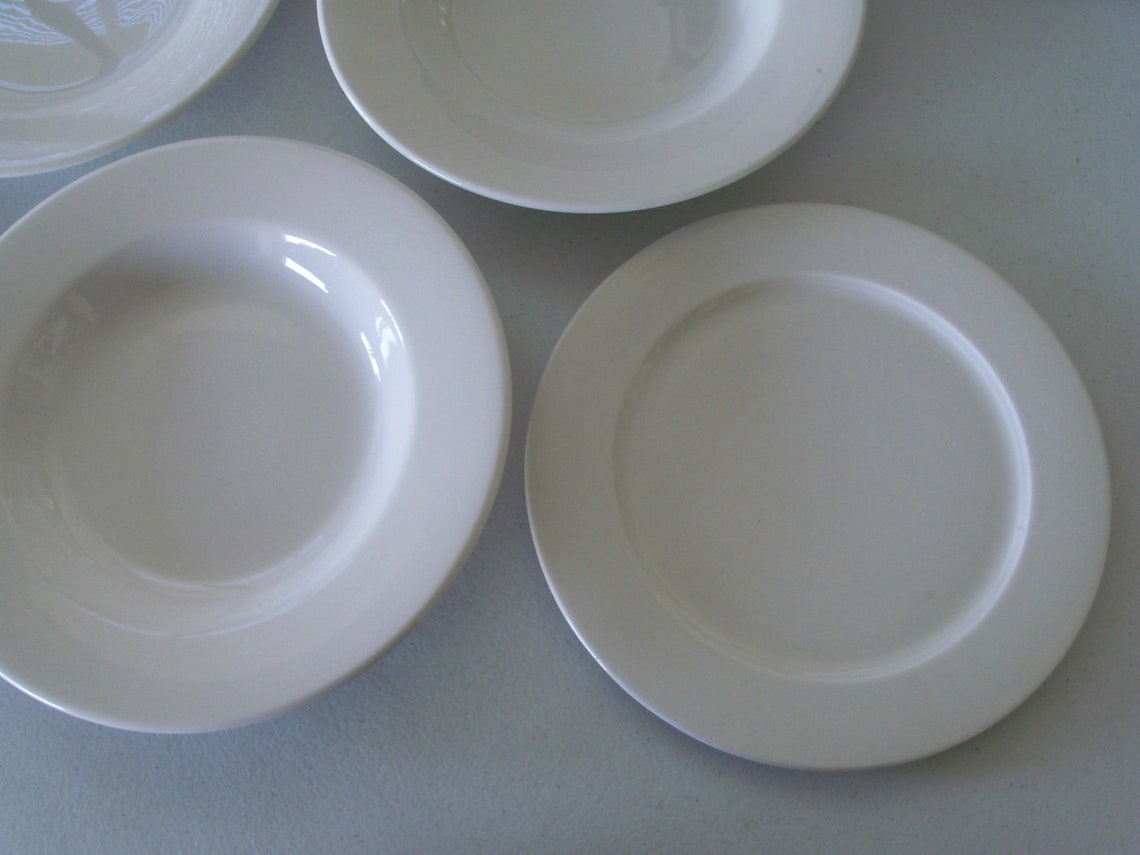 Dudson White China Set of Three Pasta Bowls & Two Plates | Etsy