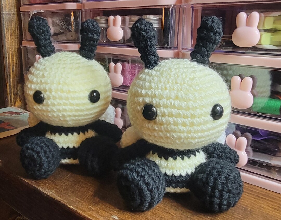 Chubby Bee Doll, Bumble Bee, Amigurumi Bee - Etsy
