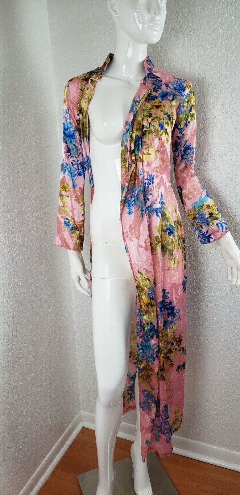 Vintage 1970s Pink Gold Sheer Floral Cheongsam Dress Qipao One of a ...