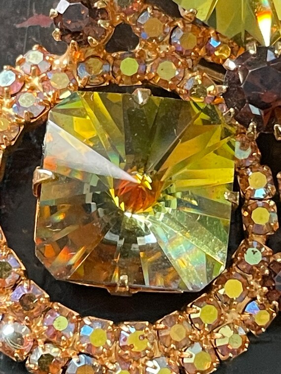 Juliana rivoli stone brooch in citrine and green circ… - Gem