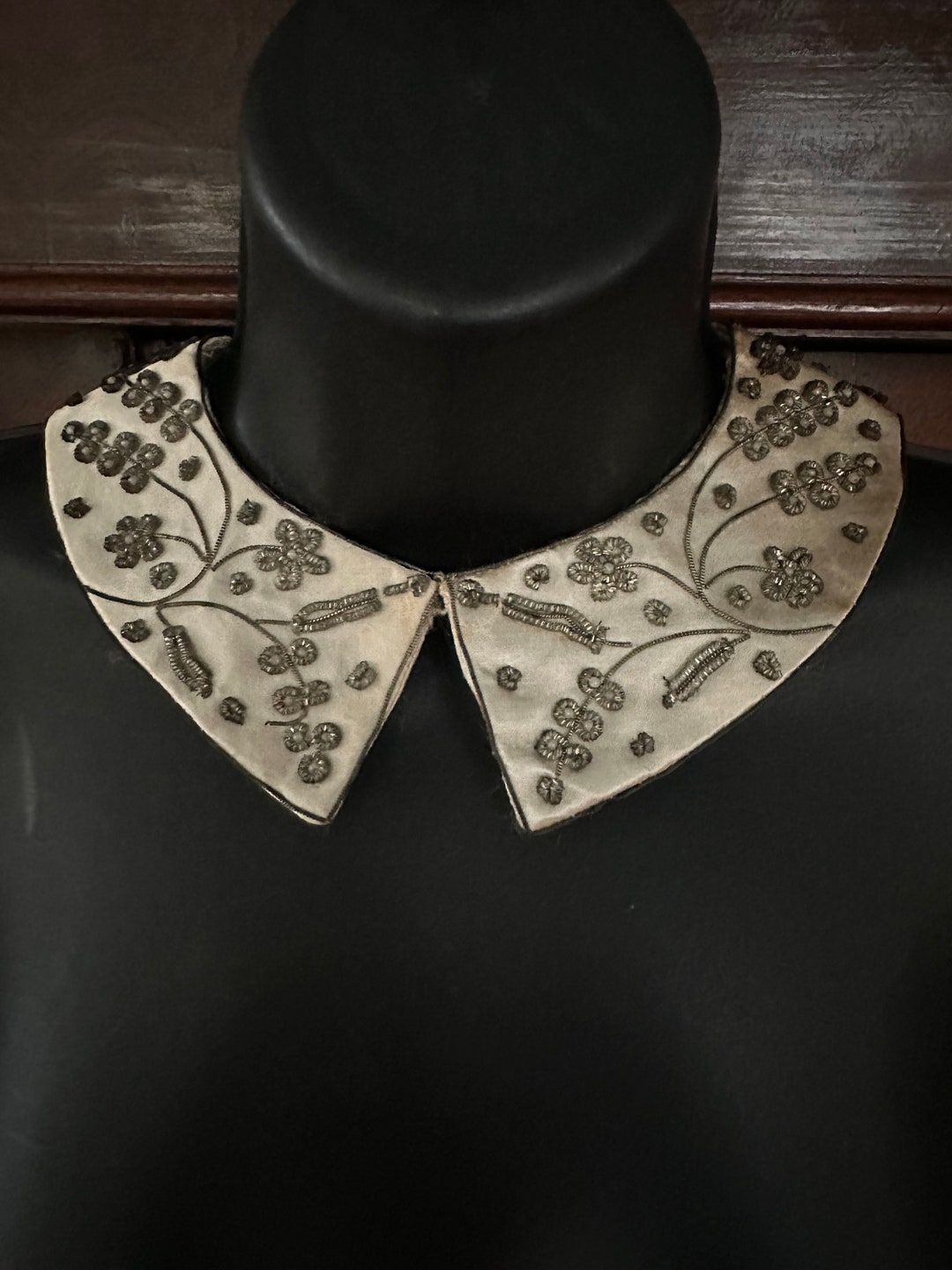 Embroidered Collar Circa 1950s in Silk and Silver Thread Mogul Style - Etsy