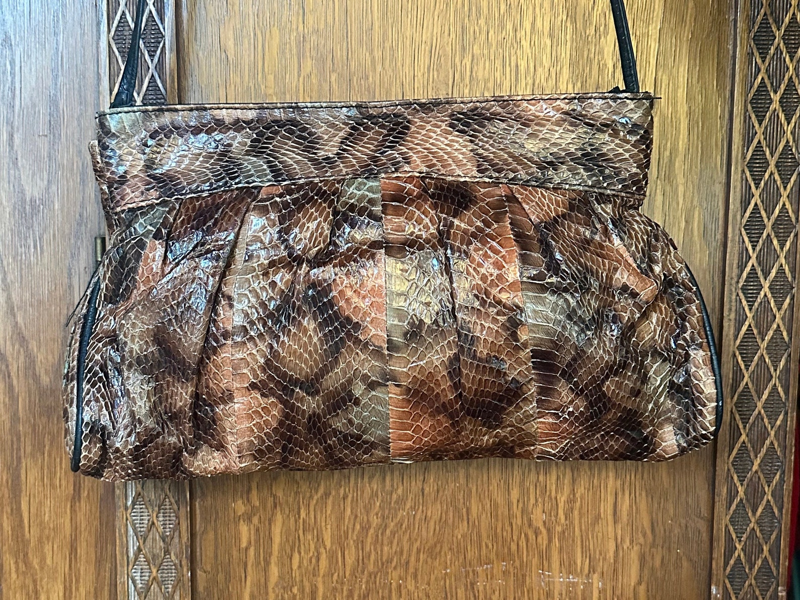 J Renee 1970s Snakeskin(boa?)clutch, Shoulder Strap Purse - Etsy