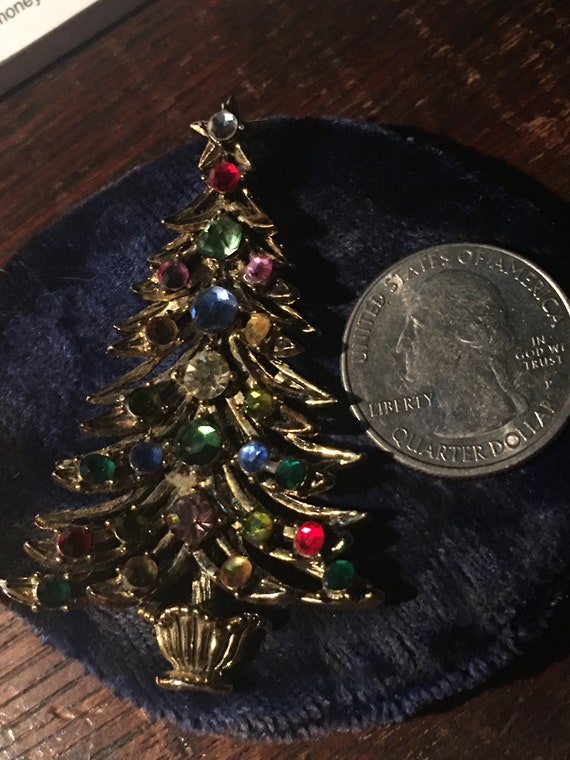 1950s Hollycraft Christmas tree brooch,pin,in multico… - Gem