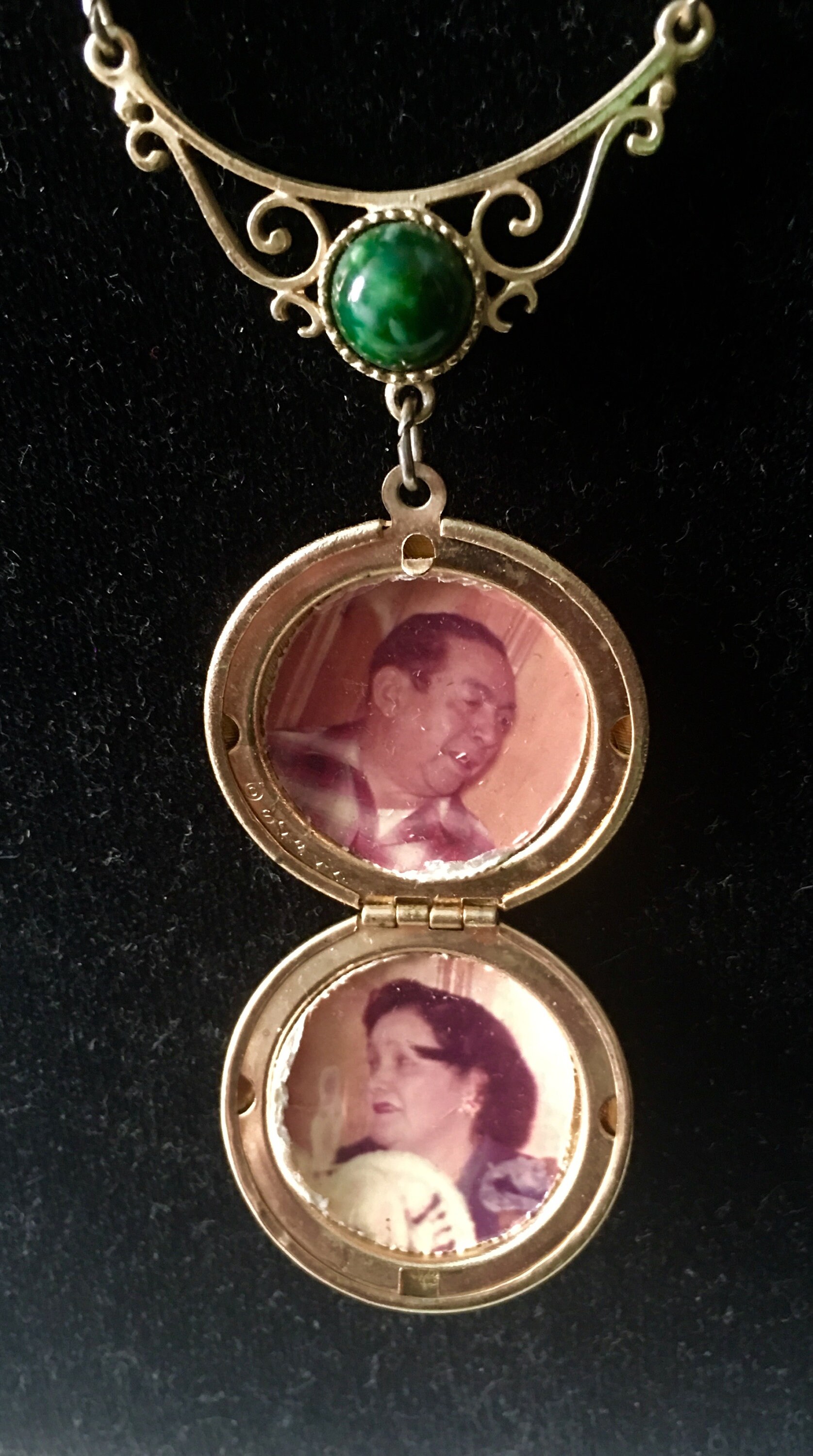 1950s Locket Necklace for Pictures or Hair in Goldtone With a | Etsy