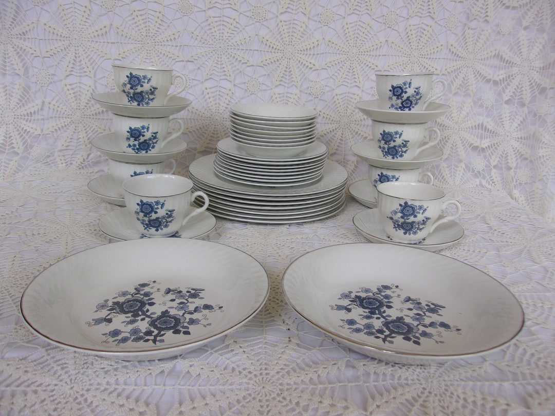 Vintage Wedgwood, Royal Blue Ironstone Service for 8, Set 42 Pieces ...