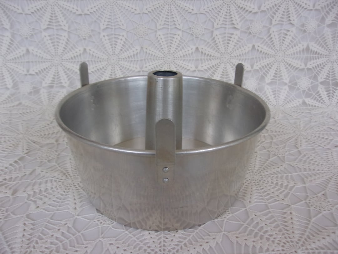 Vintage Comet Aluminum Cake Pan, Round Angel Food, Bundt Cake Pan, Tube ...