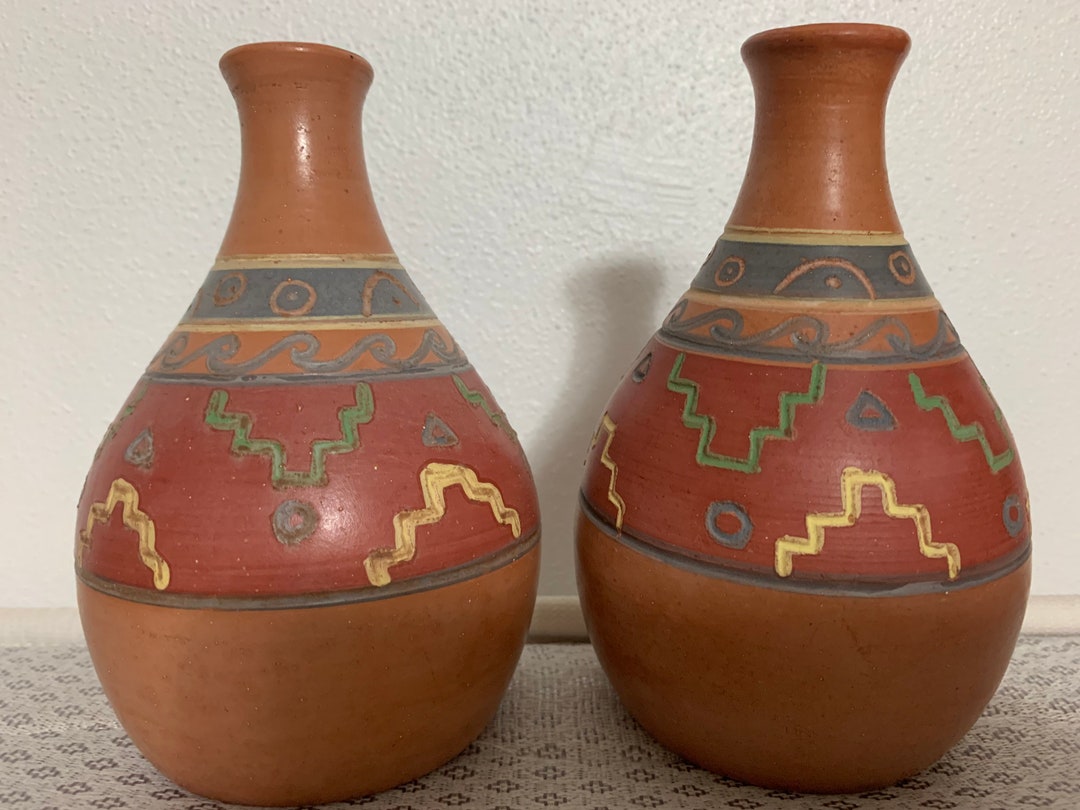 Southwestern Style Set of Two Handcrafted Made in Peru Decor Pottery ...