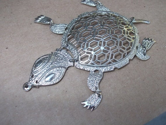 Turtle Large Silver Tone Segmented Pendant - Gem