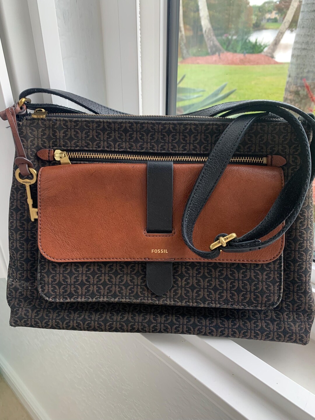 Fossil Woman’s Cross Body Original Key Zipper Leather Trim Handbag - Etsy