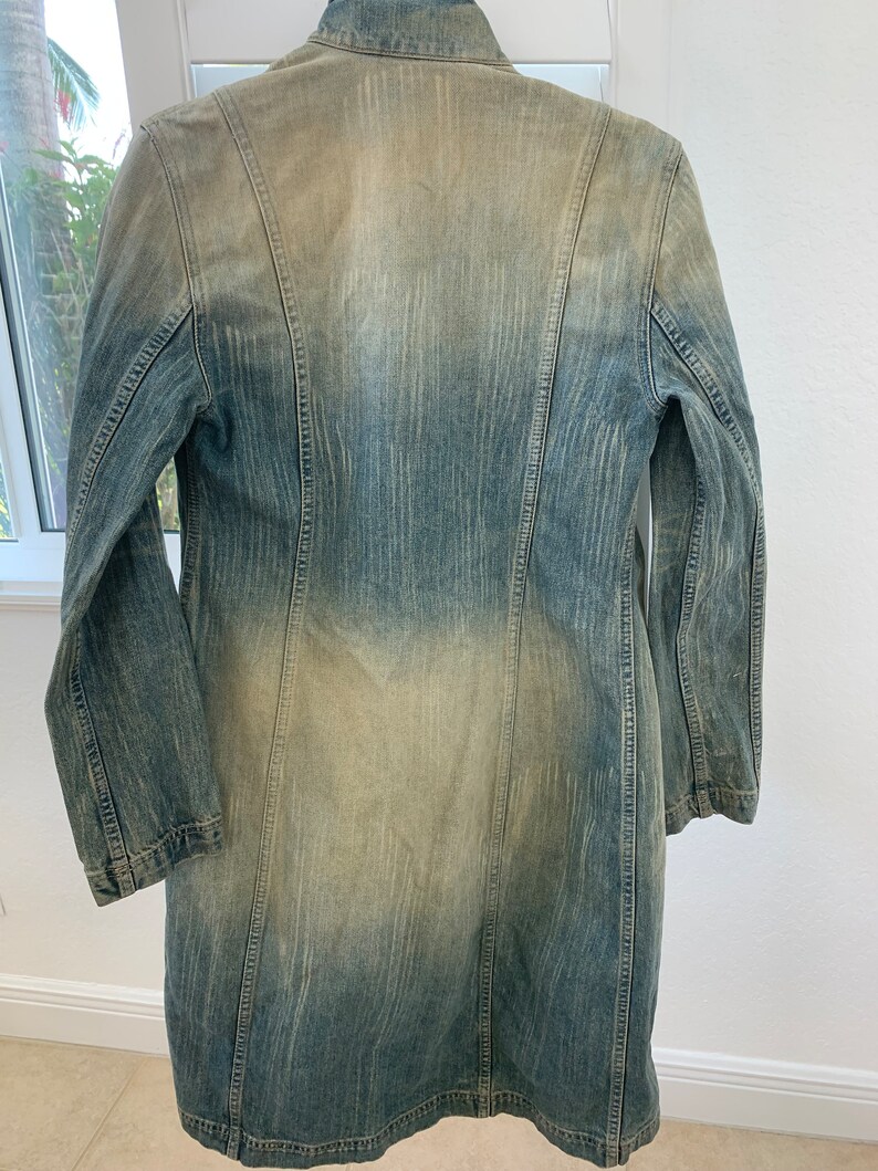 Colin’s Jeanswear Distressed Woman’s Size Medium Knee Length Jean Retro ...