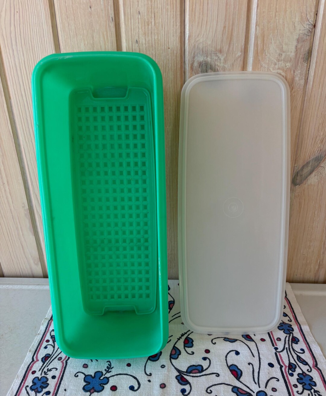 Vintage Tupperware Vegetable Crisper, Jadeite Tupperware Easy Crisp ...