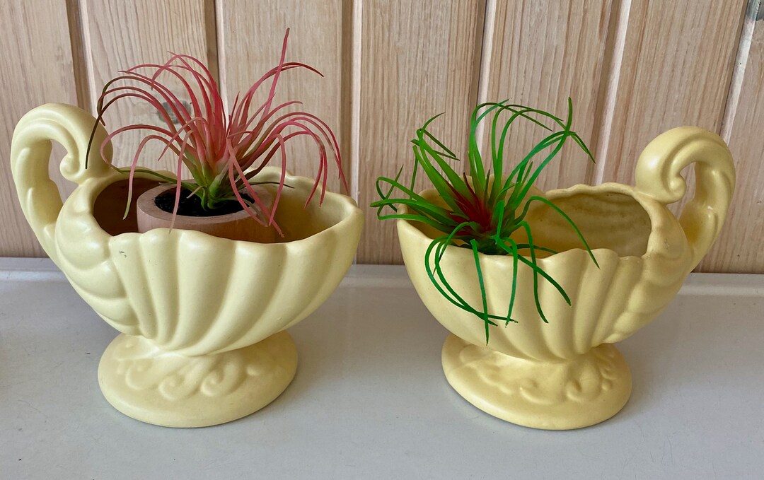 Royal Haeger Cornucopia Planter, Matte Yellow Planter,haeger Pottery ...