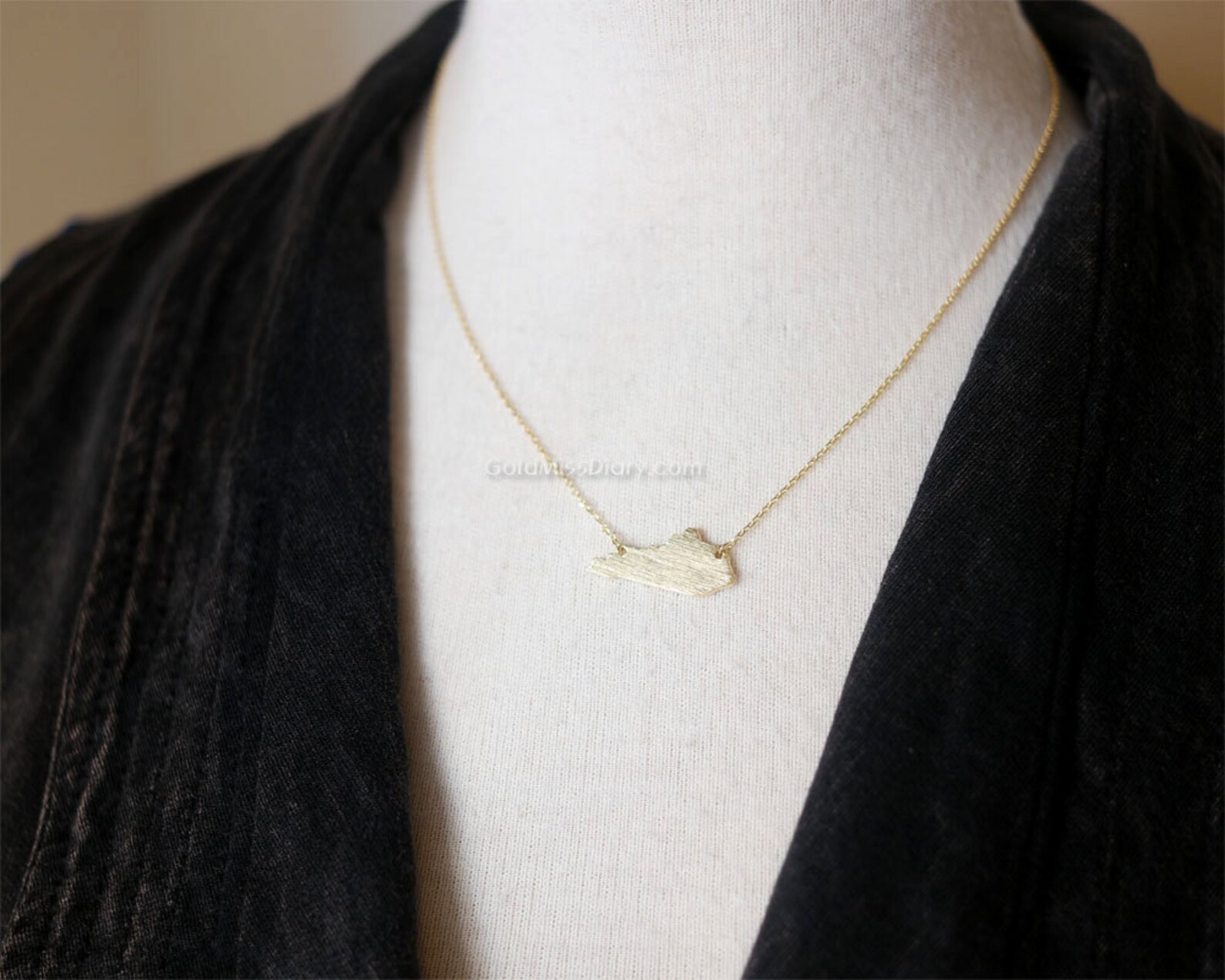 Kentucky State Necklace in Gold KY State Gold Necklace - Etsy