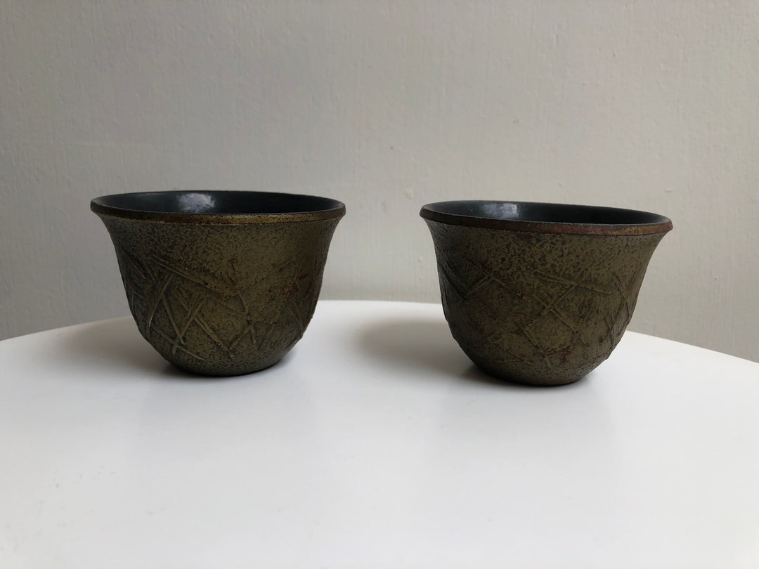 Japanese Modernist Design Cast Iron Tea Cups, Set of 2 - Etsy