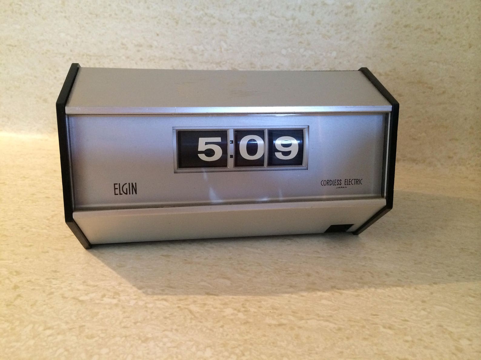 Elgin Hexagonal Metal and Plexiglass Table Clock - Etsy