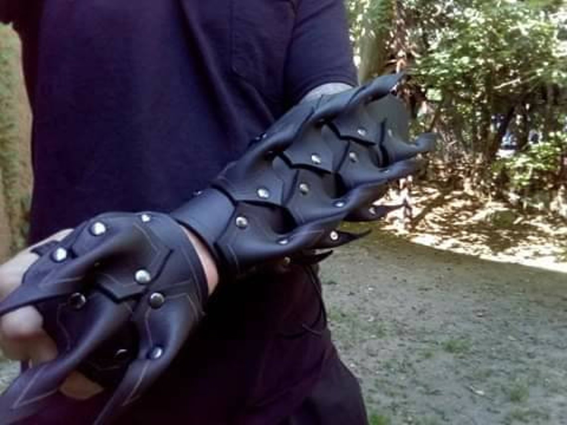 Leather Claw Large Gauntlets With Option of Hand Claws | Etsy
