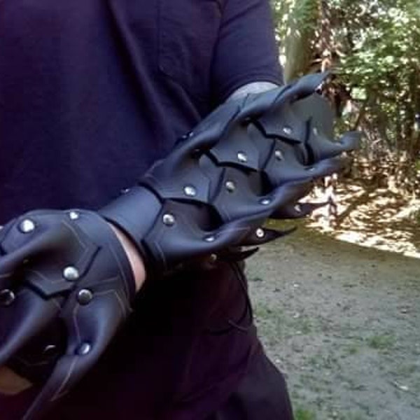 Claw Gauntlet - Etsy