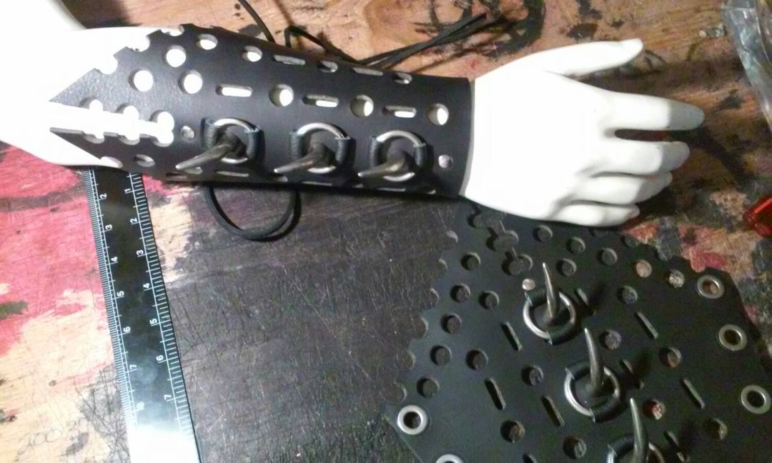 Black Leather Ghost Claw Cyber Gauntlet - Etsy