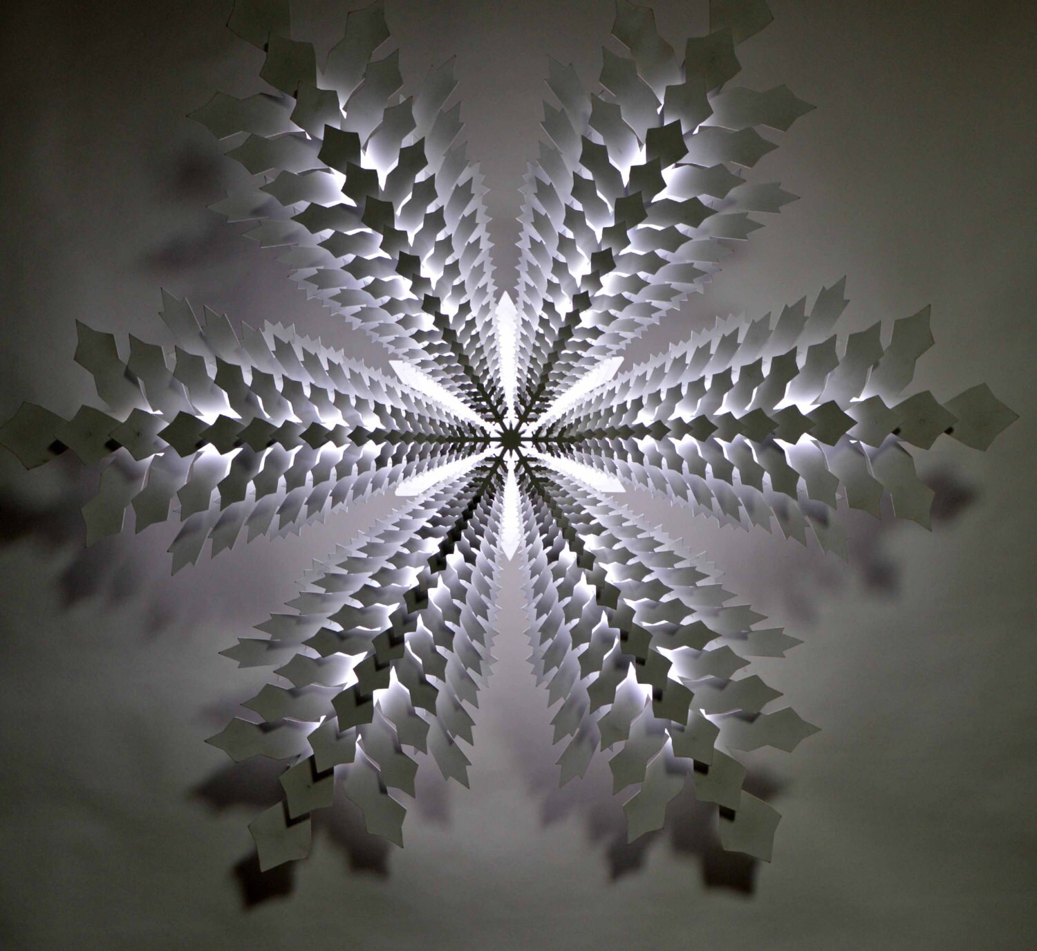 Snowlight Large Metal Modern Snowflake Light Wall-art Chandelier - Etsy
