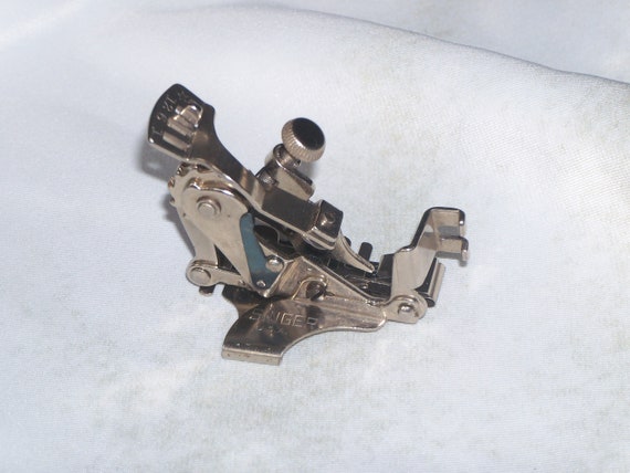Sewing & Fiber Featherweight Singer Ruffler Attachment Pre-Owned TS-1 ...