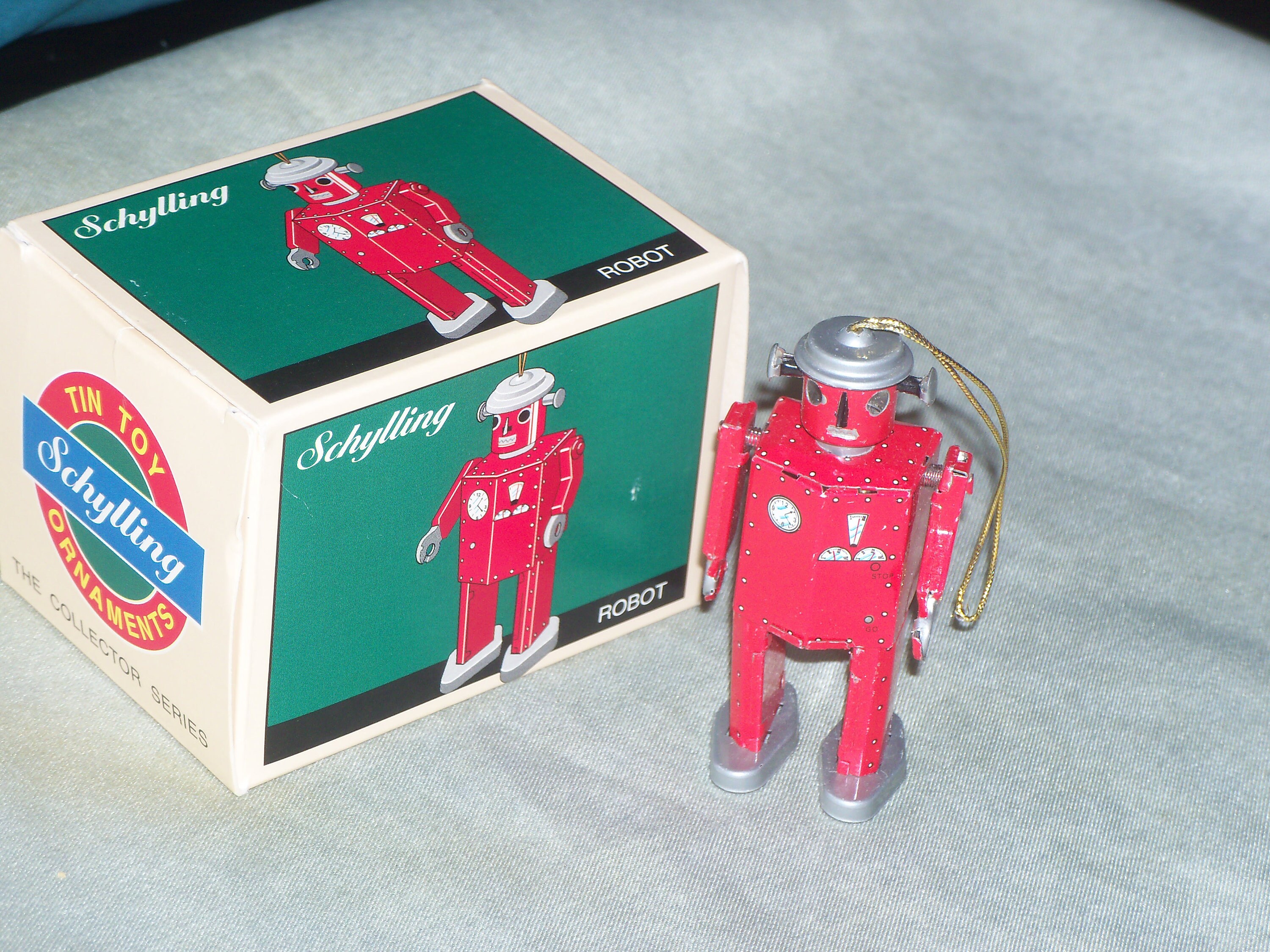 Atomic Robots By Schylling