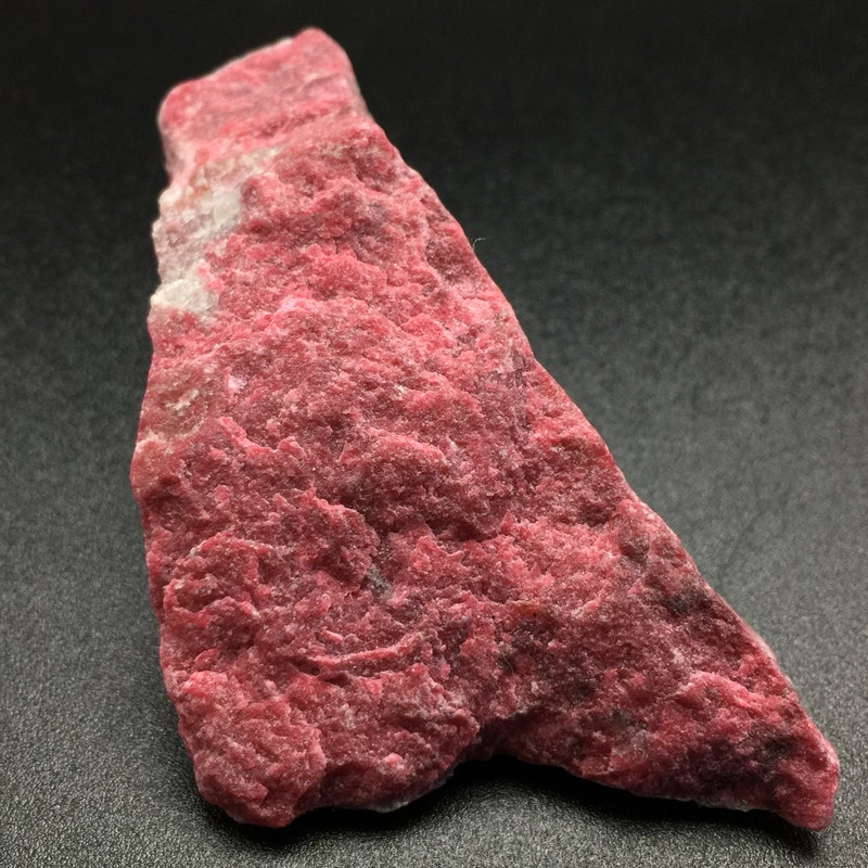 Thulite - Etsy
