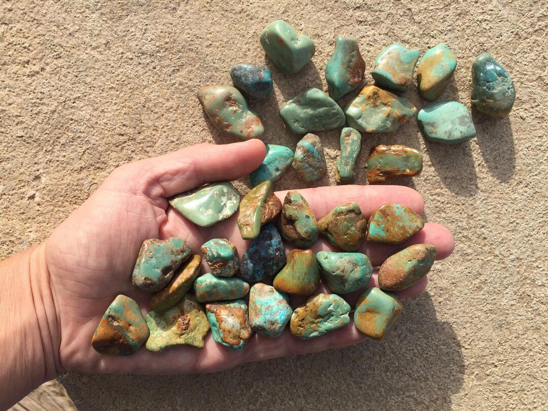 33 Green Turquoise Stones From Kingman, Arizona. Small 28mm Genuine ...