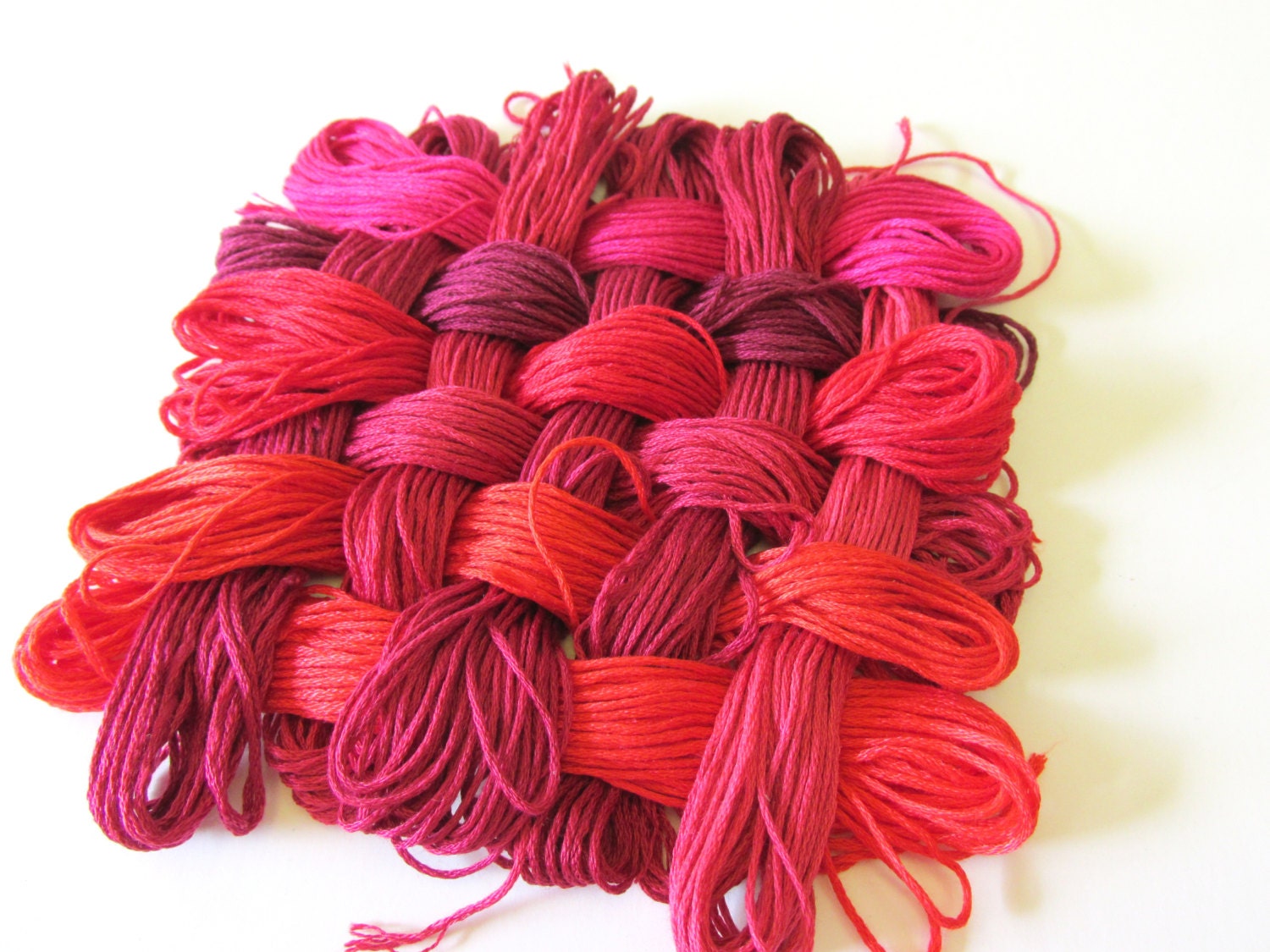 DMC 24 Skeins Pack Shades of Red Red Thread Pack of 24 | Etsy